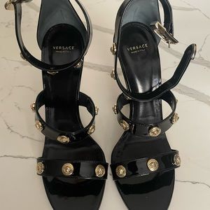 Versace | Shoes | Versace Signature Gold Tone Medusa Black Leather ...